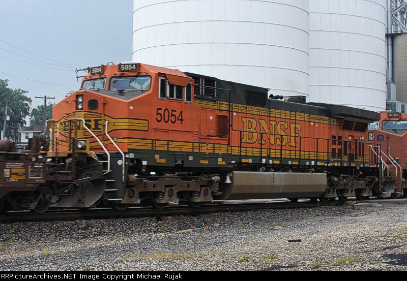 BNSF 5054